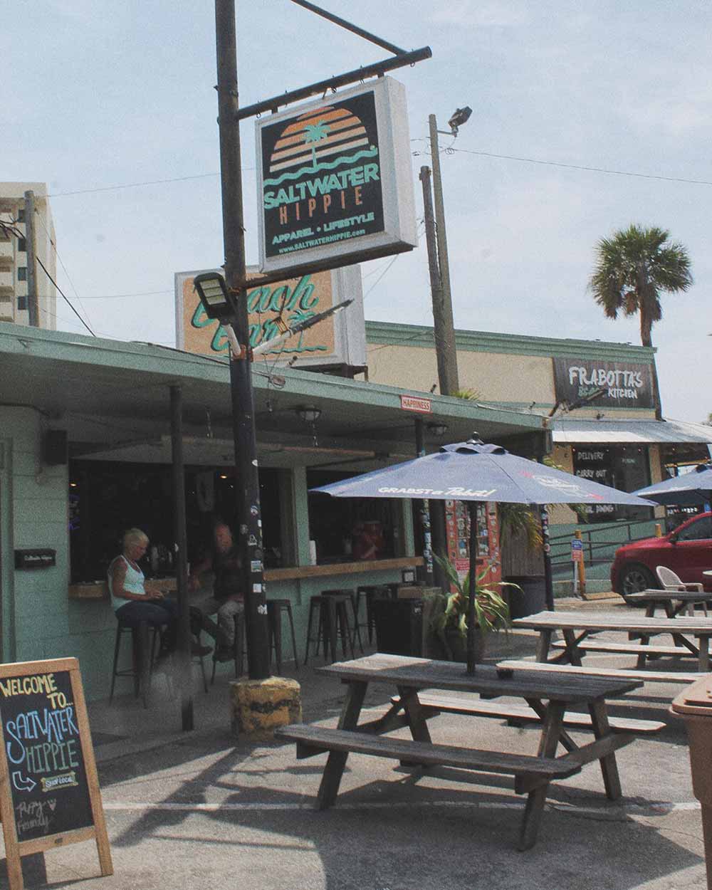 The 24 Best Dive Bars to Visit in America • Hop Culture